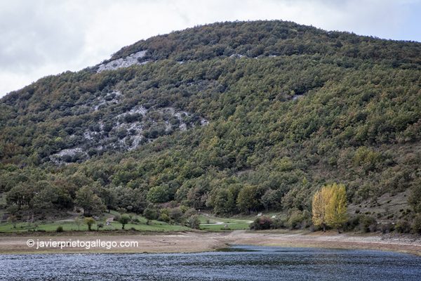 Siete playas de Castilla y León en las que plantar cara al calor ...